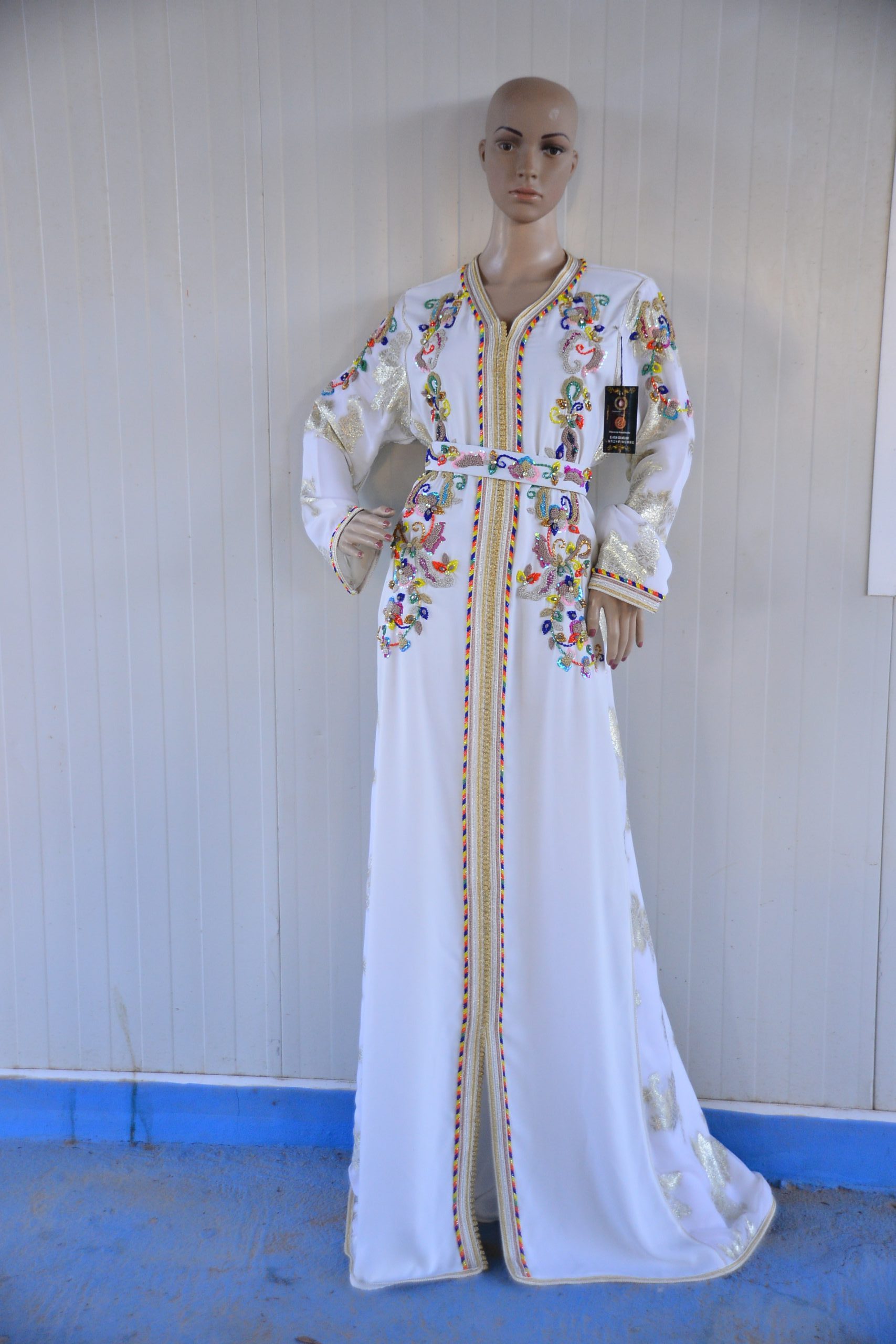 Caftan marocain femme - La Plateforme Digitale Des Coopératives De l ...